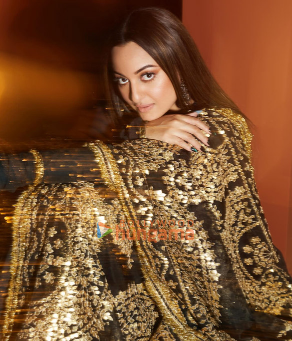 Sonakshi Sinha Photos, Images, HD Wallpapers, Sonakshi Sinha HD Images ...