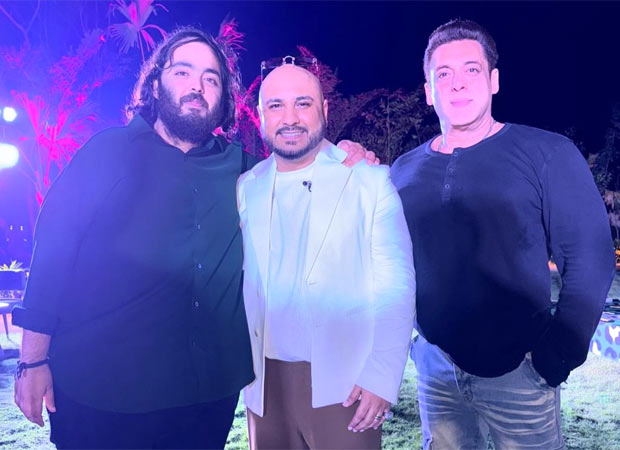 Salman Khan croons ‘Saari Duniya Jala Denge’ with B Praak at Anant ...