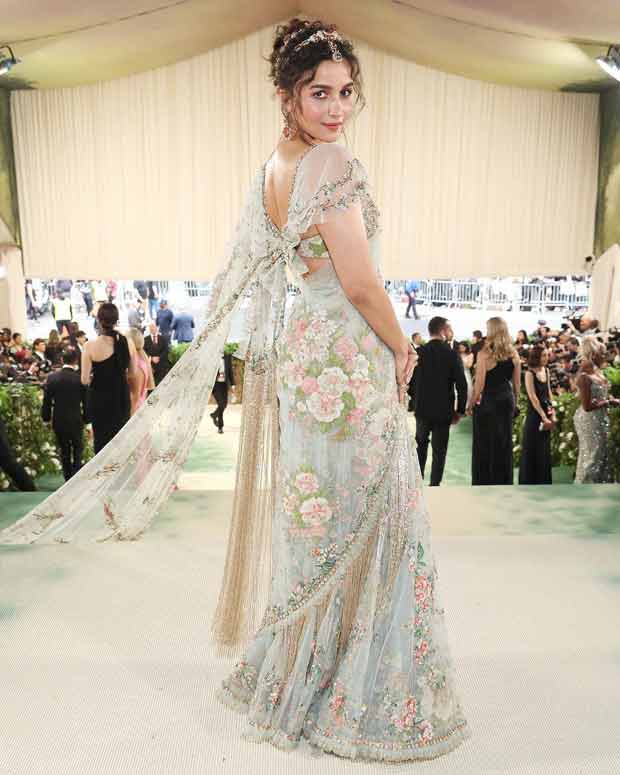 Alia Bhatt enchants in Sabyasachi custom-made saree at MET Gala 2024 ...