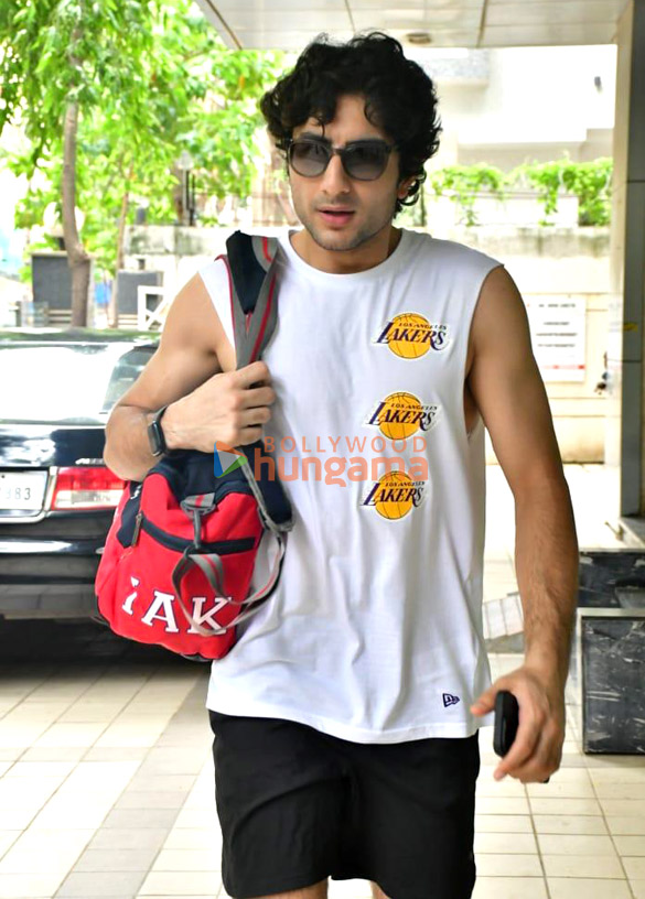 Photos Sharvari Wagh and Ibrahim Ali Khan snapped at the gym in Juhu (1 ...