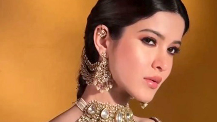 Dressed royally for the royal wedding! Shanaya Kapoor - Bollywood Hungama