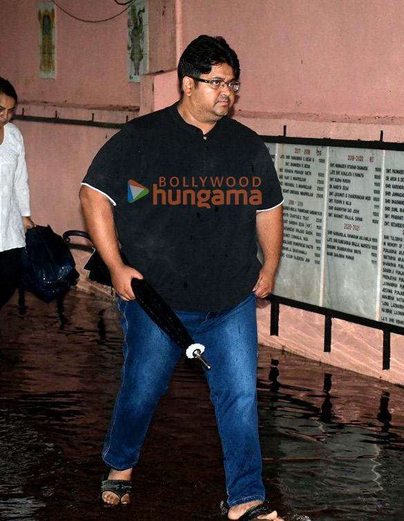 Photos Celebs attend Krishan Kumar’s daughter Tishaa Kumar’s funeral in ...