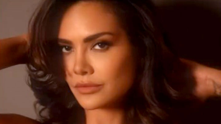 Back to the 90s with this look! Esha Gupta - Bollywood Hungama