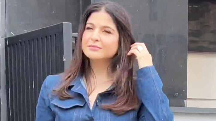 Slay it girl! Maheep Kapoor looks absolutely stunning in this all denim ...