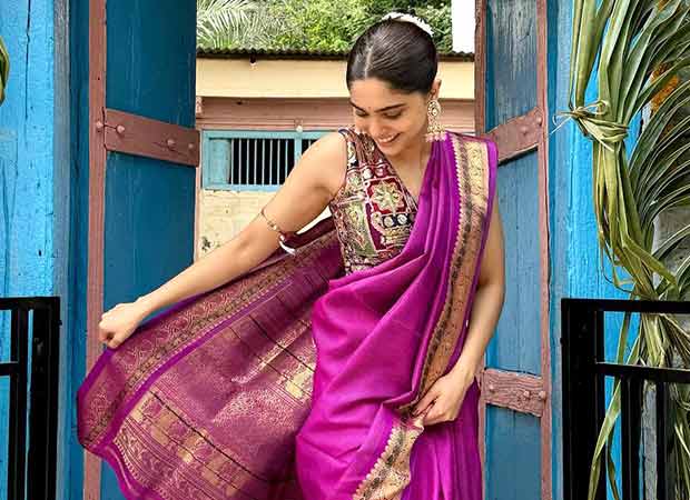Sharvari Wagh wears 35-year-old saree of her grandmother for Ganesh ...