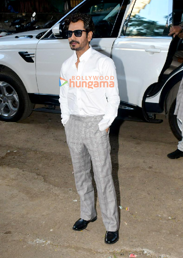 Photos Manoj Bajpayee, Manisha Koirala, Kritika Kamra and others snapped outside Gigi restaurant ...