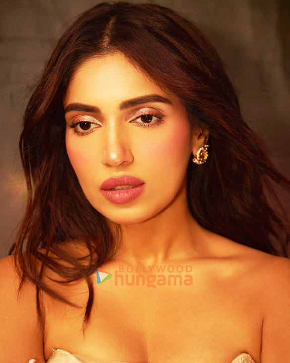 Bhumi Pednekar Photos, Images, HD Wallpapers, Bhumi Pednekar HD Images, Photos - Bollywood Hungama