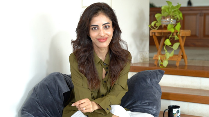 Priya Banerjee's Travel Essentials & Hacks | Lifestyle | Bollywood ...