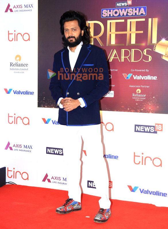 Photos Janhvi Kapoor, Raveena Tandon, Rajkummar Rao, Varun Dhawan and ...