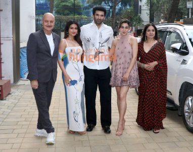 Photos: Aditya Roy Kapur, Anupam Kher, Sara Ali Khan, Fatima Sana Shaikh and Neena Gupta snapped ...