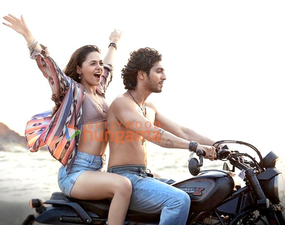 Saiyaara Movie: Review | Release Date (2025) | Songs | Music | Images | Official Trailers ...