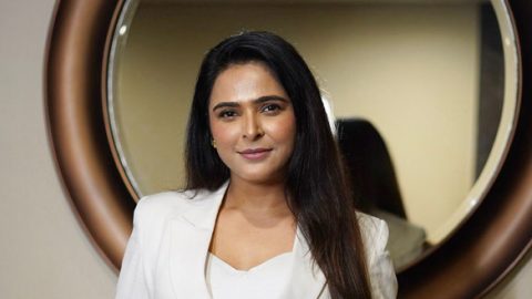 Madhurima Tuli | Latest Bollywood News | Top News of Bollywood ...