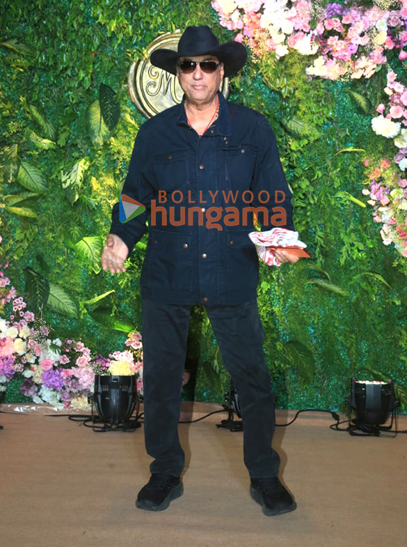 Photos Farhan Akhtar, Neha Dhupia, Karan Johar and others at Komal ...