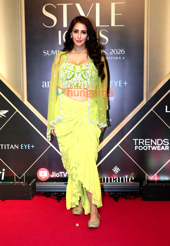 Photos Akshay Kumar, Ananya Panday, Sharvari, Shahid Kapoor, Bhumi ...